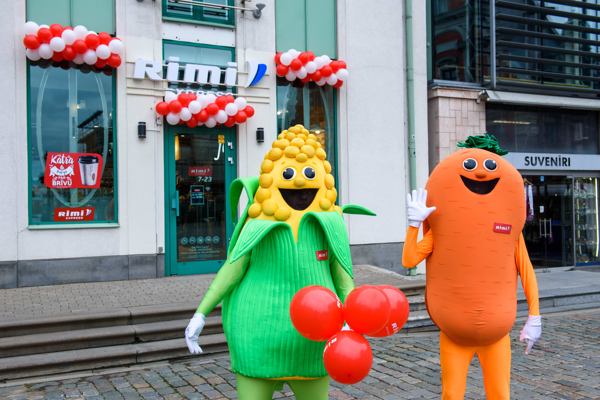 Rimi - Vecrīgā durvis ver desmitais Rimi Express veikals